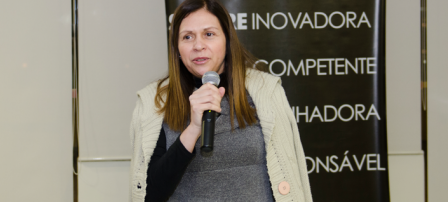 Profa. Maria Elisabete Antoniolli fala sobre o crescimento dos e-books ...